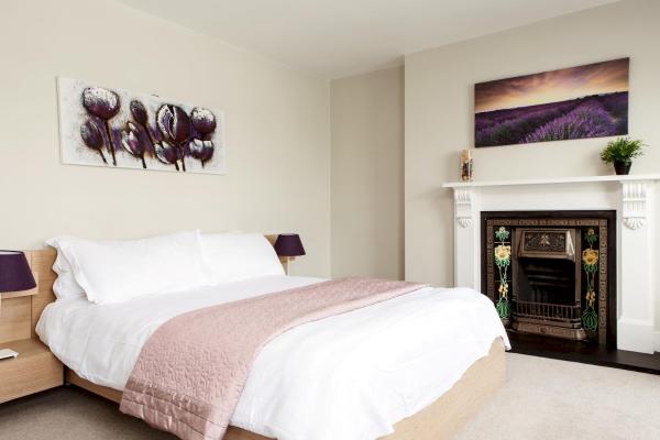 Madison Hill - Fernlea View 4 - Two Bedroom Flat - Balham - London