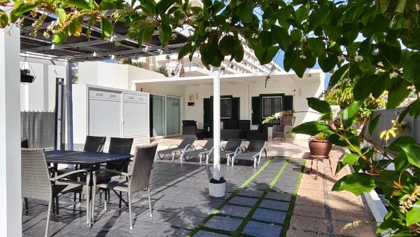 Club 14 By Pride Holiday Rentals - Maspalomas