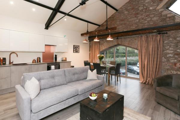 Strawberry Line, Apartment 1 - Glastonbury