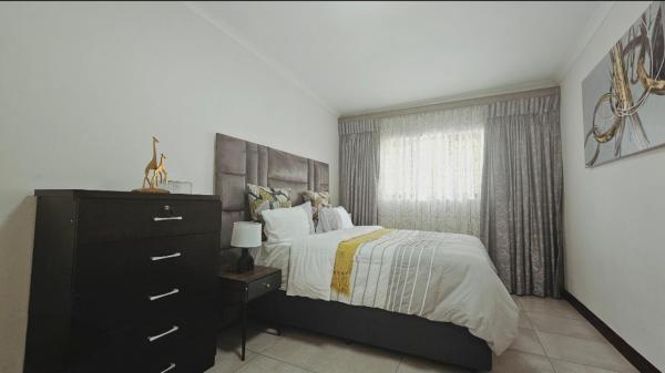 Bryanston Guest Cottage - Sandton