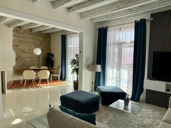 Apartament Colon Bcn 130 Mts 3 Dormitorios Port Vell - Barcelona