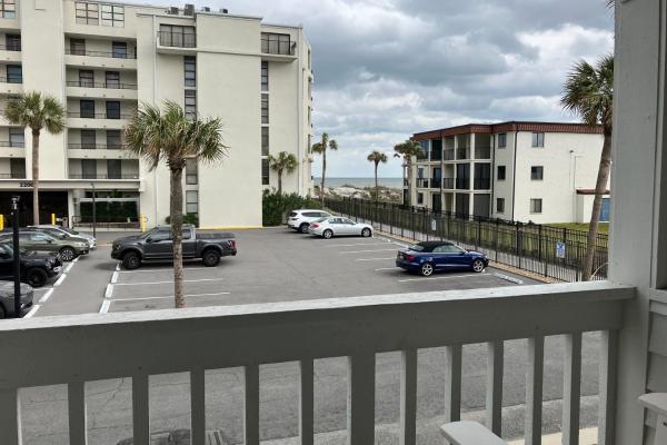 Ocean-view Townhome With Balcony & W/d - Walk To Beach - Dog-friendly - Jacksonville Beach, FL