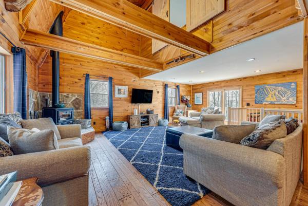 2 Mi To Elk Mountain Poconos Escape On 11 Acres! - Carbondale, PA