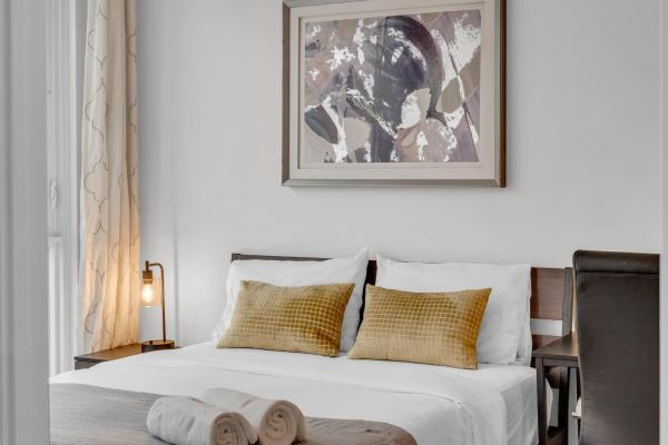 Spadina Modern Suites - Toronto