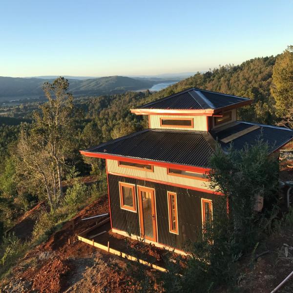 Cabañas Japonesas En El Bosque Kuro Y Aka - Valdivia