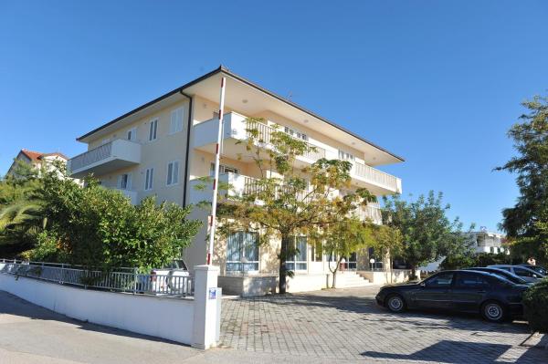 Apartments And Rooms With Parking Space Trogir - 22531 - Trogir