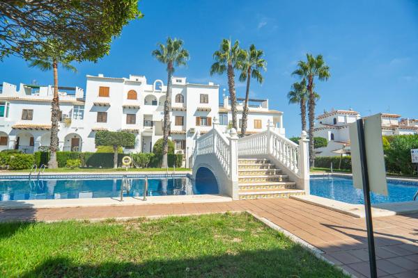 Bravo Hills Apartment - San Isidro, Alicante