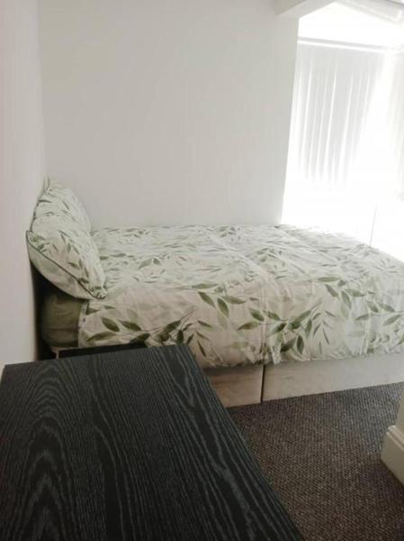 Double Bed (R2) Close To Burnley City Centre - Burnley
