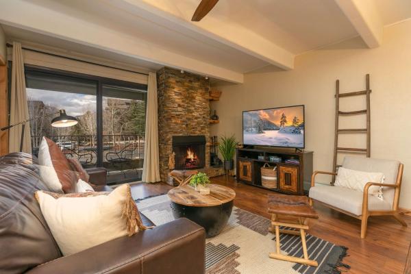 Lodge At Lake Dillon Condo: Great Year-round Location - Dillon, CO