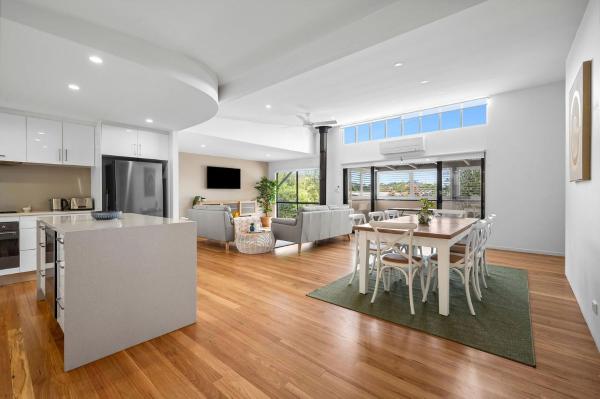 153 Centenary Heights Rd - Marcoola