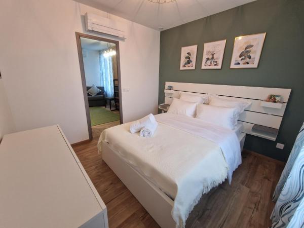 Maison D'hôtes Avec 3 Appartements Et Un Studio - Viry-Châtillon