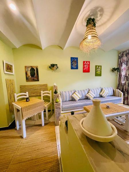 Charming Getaway In Casablanca Maroc, Cozy Home With Thoughtful Amenities - Casablanca, Maroc