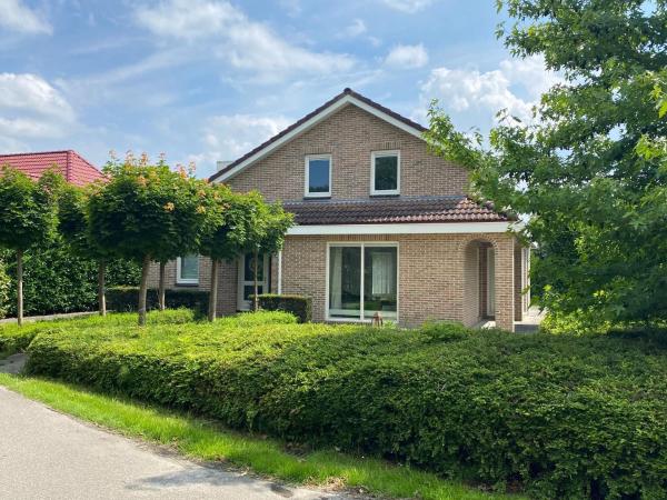 Big Family Villa 12p Big Garden With Bathtub And Jacuzzi - Zeewolde