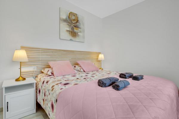 The Charming Oasis! 2 Bedrooms - By Hellodomik - Benalmádena