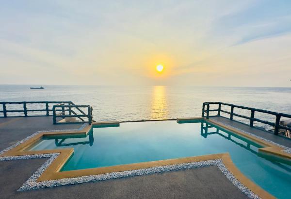Ocean Front Apartments - Koh Tao