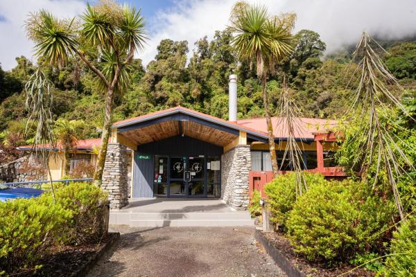 Haka House Franz Josef - West Coast