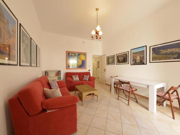 Vacation Home With Private Pool, Floridia - Floridia