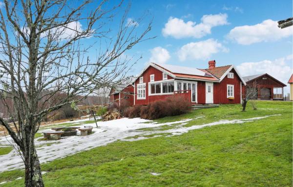 Cozy Home In ÅRjäng With Kitchen - Årjäng