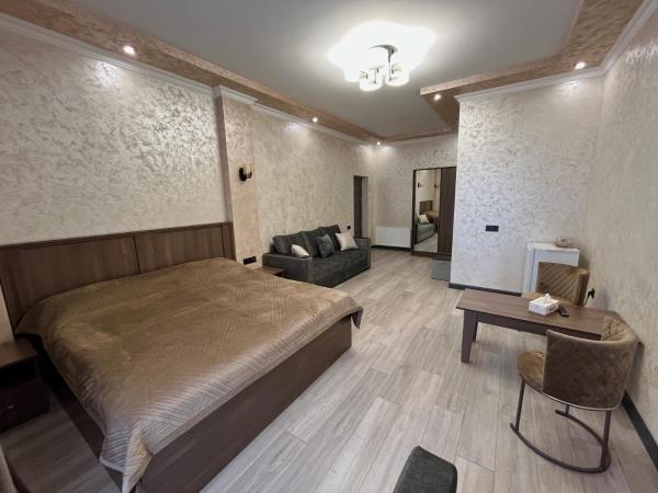 Amroc Hotel - Հյուրանոց Ամրոց - Armenia