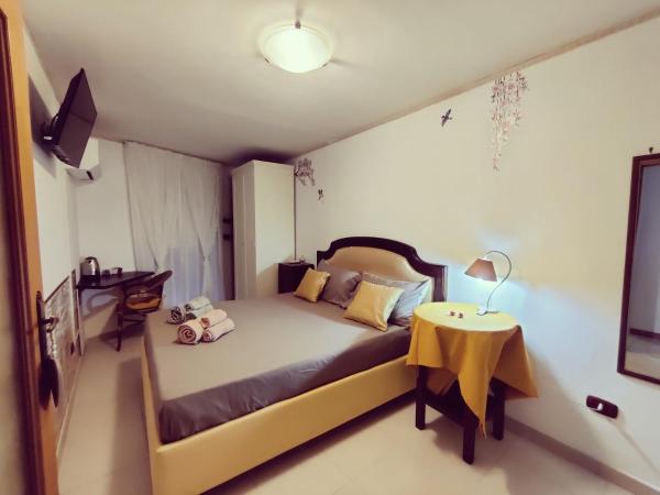 The Second Floor - Naples