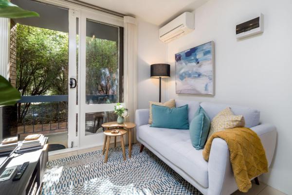 Cosy And Convenient Leafy Apartment - Canberra