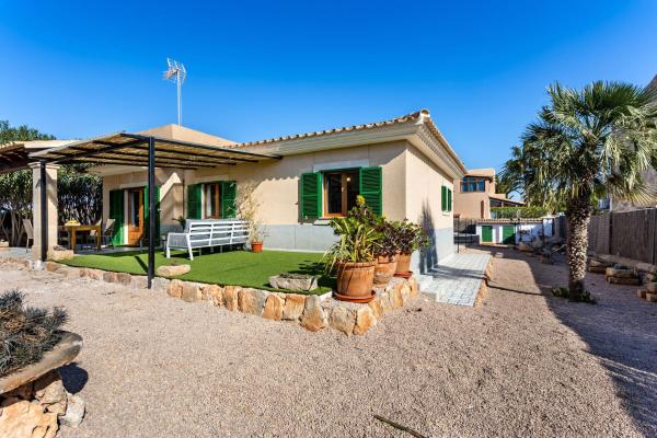Casa Far - Cala Llombards