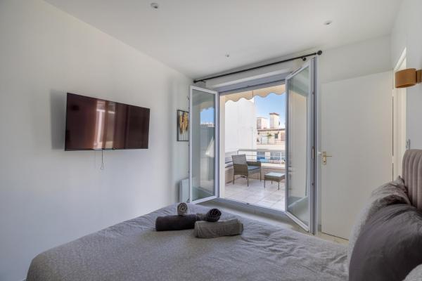 Juan Les Pins Entre Ciel Et Mer , Dernier éTage Avec Terrasse - Antibes