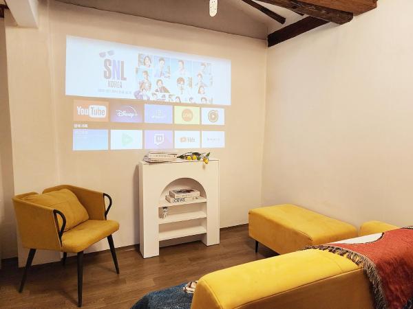 The Modern Hanok Stay - Seul