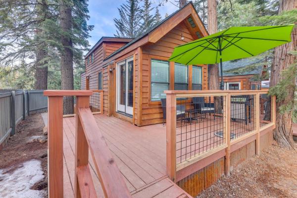 Quiet Lake Almanor Cabin, Steps To Fishing - Lake Almanor, CA