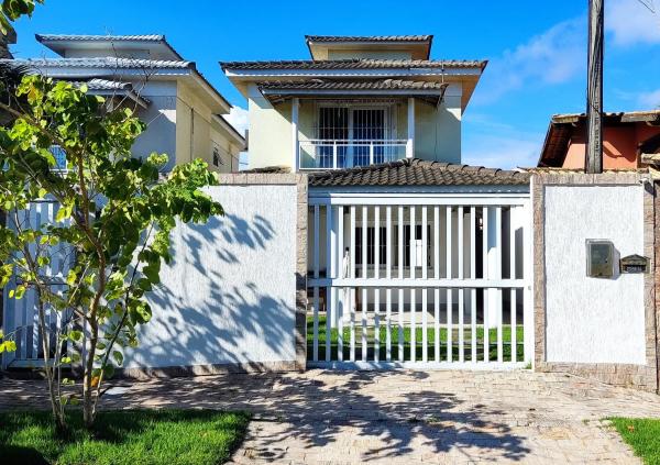 Casa Piscina Em Condomínio 5min Praia Itacoatiara. - Niterói