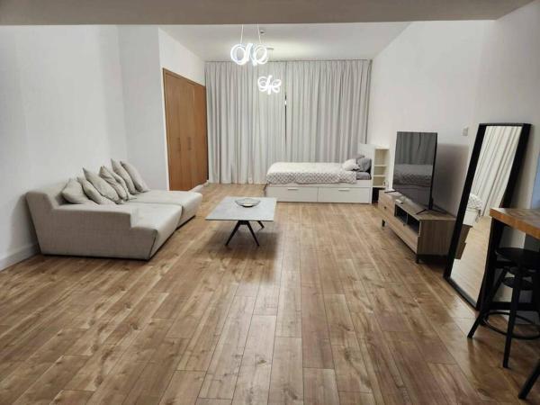 A Chilled Place Jvc - Dubái