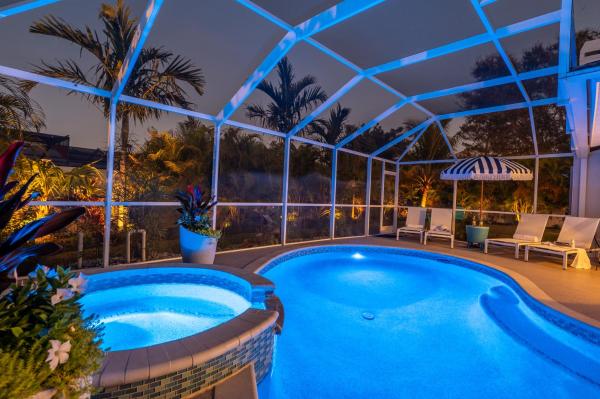 Twin Palms Oasis! Modern, With Heated Pool And Game Room! - Bradenton, FL