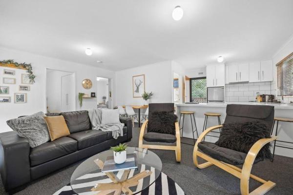 Algona Views - Halls Gap