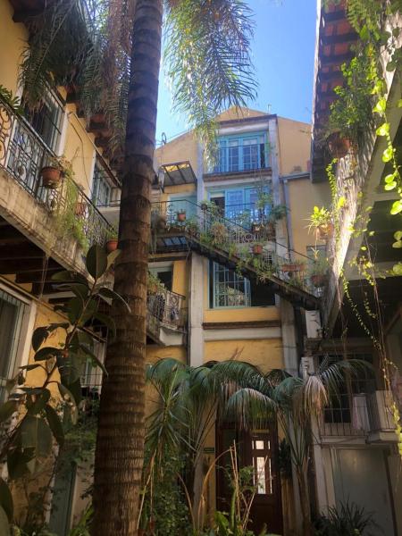 Giuffra Edificio Los Patios Del Sol - Buenos Aires