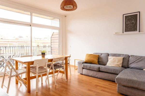 Bright 4bd With Terrace Near Arc De Triomf - Barcelona