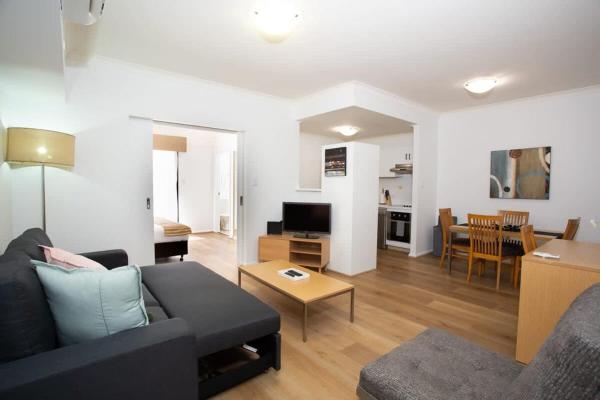 Holiday Apartment With Pool And Wifi - Stirling