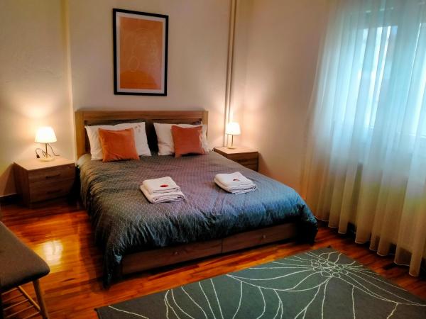 2bdr Downtown Veria Peach Blossom - Верия
