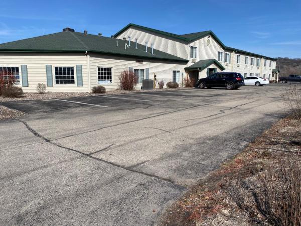 Windsor Place Inn - Two Queen Beds - Prairie du Chien, WI