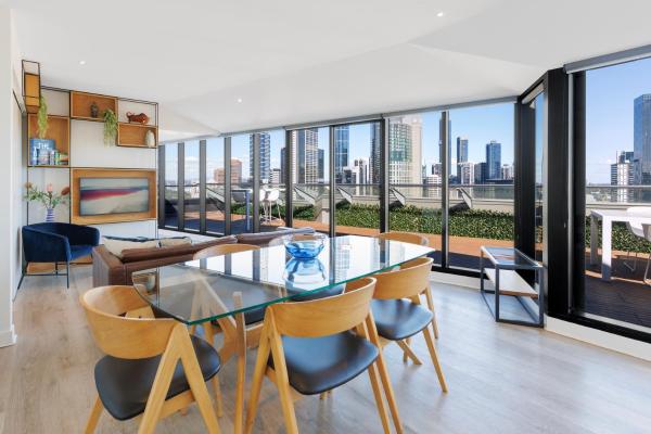 Flinders Luxury Penthouse - St Kilda