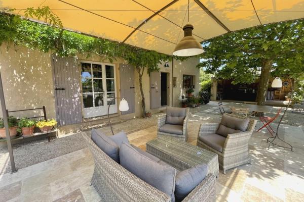 Comfortable House With Large Garden And Jacuzzi - Saint-Cannat