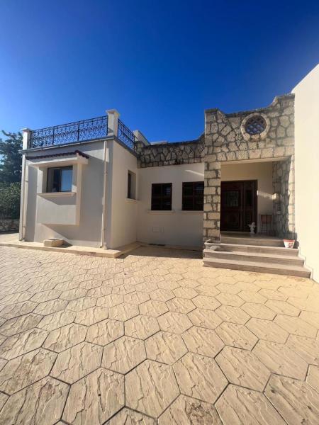 Large Bungalow Villa Mountain And Sea View Family Friendly - Girne