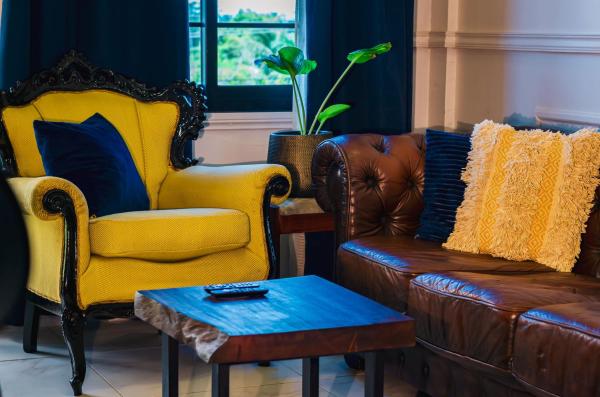 Cozy And Quirky Wolf Apartment - Paramaribo