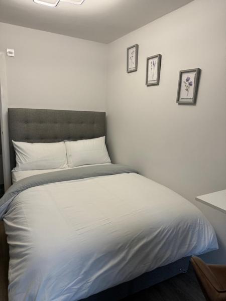 Private En-suite - Staffordshire