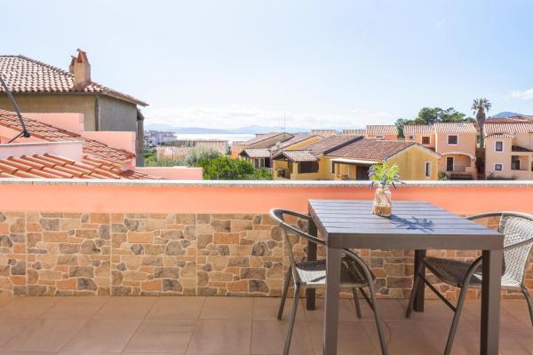 Camera “Ponente” - Vista Mare, Spiaggia A 300m - Golfo Aranci