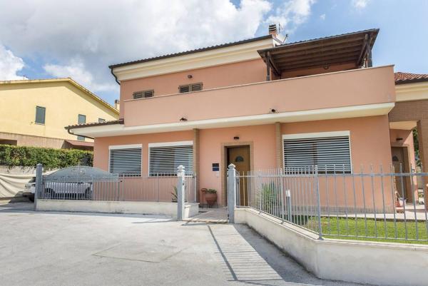 C006 - Camerano, Nuovo Trilocale Con Giardino - Osimo