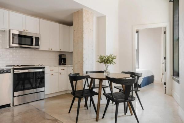 La Luz - San Antonio, TX