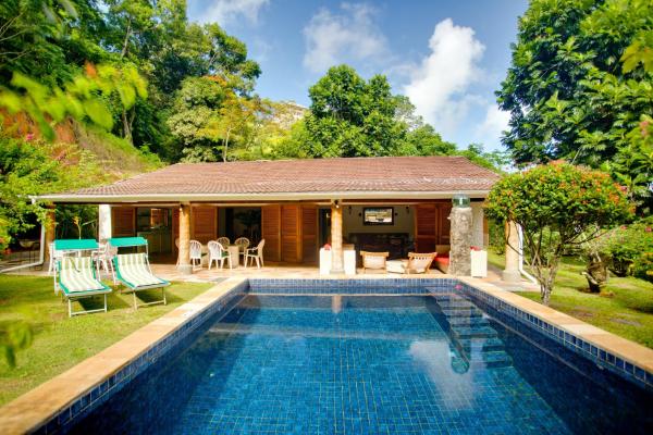 Coté Sud - Unique Villa & Bungalows Intendance Road - Seychelles