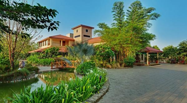 The Fern Gir Forest Resort, Sasan Gir - A Fern Crown Collection Resort - Sasan Gir