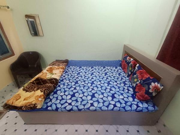 Hotel O Home Tulsi Satsang Bhawan Homestay - Ayodhya