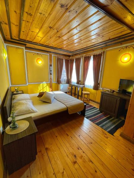 Guest Rooms Colorit - Rose Valley